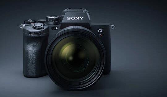 索尼A7M5升级4400万像素+8K狂飙！AI对焦3.0让摄影爱好者狂喜_无反相机_什么值得买