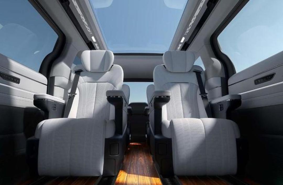 吉利L380纯电MPV上市：三排头等舱+825km续航，29.99万起重塑空间革命_MPV_什么值得买