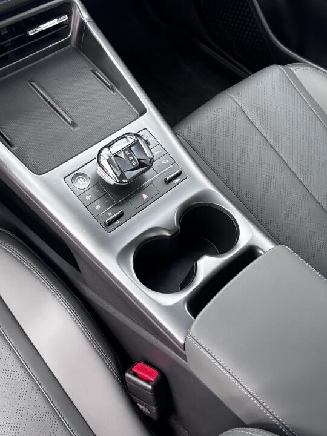 比亚迪秦L DM-i智驾版评测：10万级智驾天花板，2000km续航背后藏着哪些硬伤？_新能源车_什么值得买