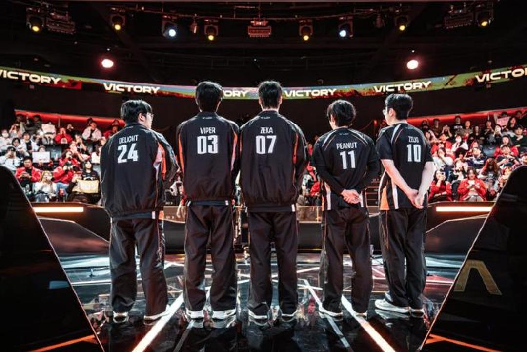 首届《英雄联盟》全球先锋赛HLE 3:1 KC夺冠！老将传奇与超新星崛起_电脑游戏_什么值得买