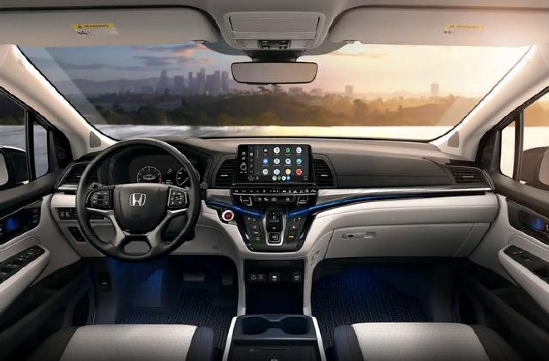 美版奥德赛深度拆解：3.5L V6发动机+魔术空间，燃油MPV最后的倔强？_MPV_什么值得买