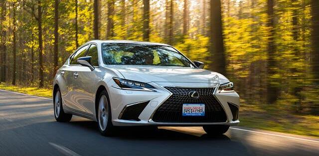 雷克萨斯ES200长途测评：5.3L油耗+剧院级静谧，舒适与短板全解析_轿车_什么值得买