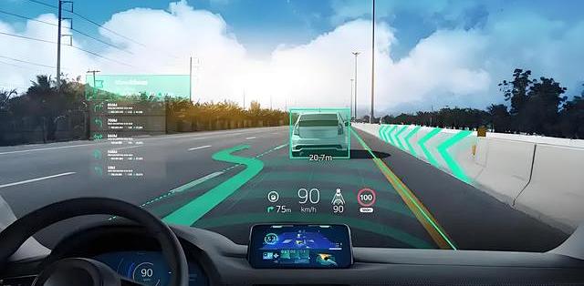 买车避坑指南：这5个隐藏配置选错，5年后可能多花3万块_新能源车_什么值得买