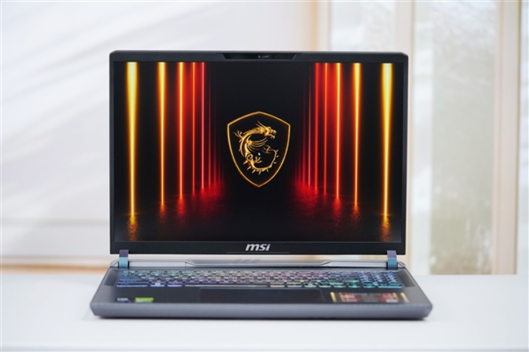 满血RTX 5080加持！微星泰坦16 AI 2025游戏本图赏_笔记本电脑_什么值得买