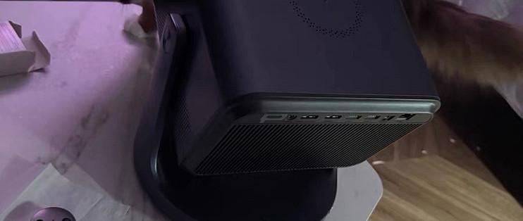 真实测评Vidda C2S：真4K+三色激光，家庭影院新标配_投影设备_什么值得买