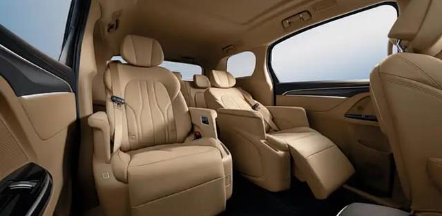 20万级MPV巅峰对决：GL8插混长续航VS赛那油混大空间，谁更值？_MPV_什么值得买