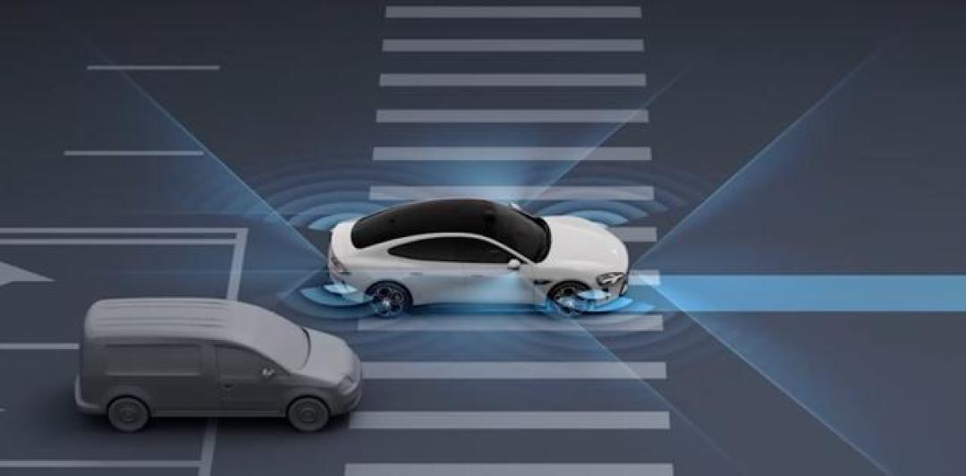 25万级电车对决：小米SU7满配挑战特斯拉Model3，谁更胜一筹？_新能源车_什么值得买