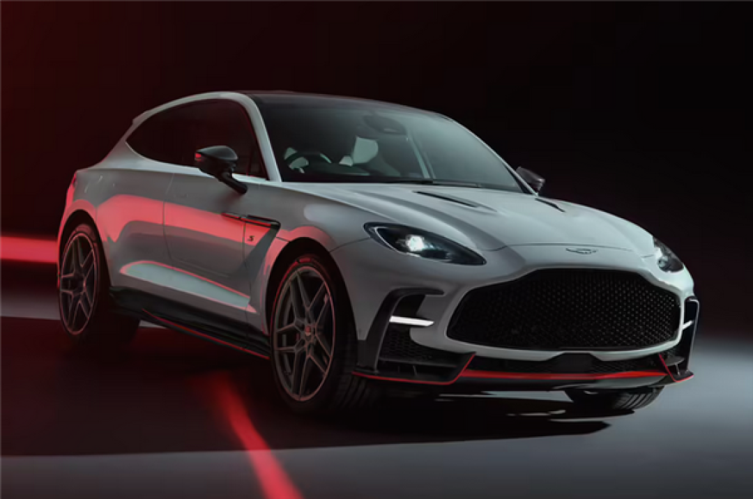 性能SUV天花板！阿斯顿・马丁DBX S官图发布：搭4.0T V8动力_SUV_什么值得买