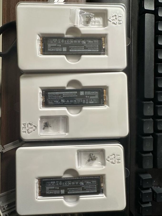 致态硬盘怎么样 致态TiPlus7100 4TB SSD开箱体验：大容量与高性能的完美结合_什么值得买