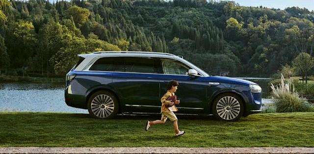 40万级家庭SUV终极PK：理想L9、问界M9、蔚来ES8谁更懂中国家庭？_新能源车_什么值得买