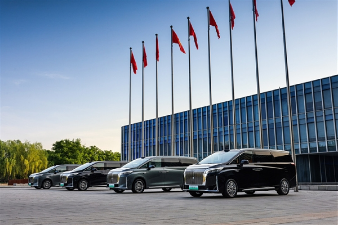 全面超越丰田埃尔法！长城豪华MPV魏牌高山上市：30.98万起_MPV_什么值得买