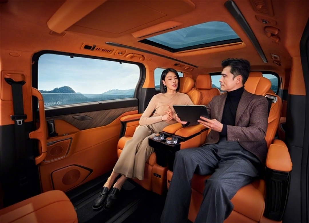 全面超越丰田埃尔法！长城豪华MPV魏牌高山上市：30.98万起_MPV_什么值得买