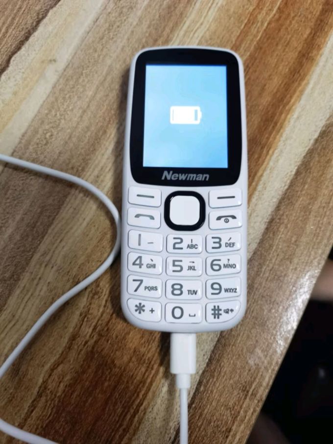 纽曼手机怎么样 纽曼K99白色全网通4G老人机：实用与颜值并存的通信利器_什么值得买