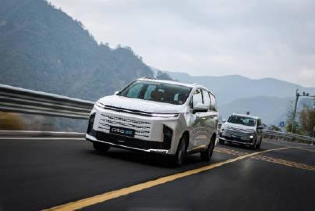 15万级家用MPV最优选：上汽大通G50灵活空间与混动省油全解析_MPV_什么值得买