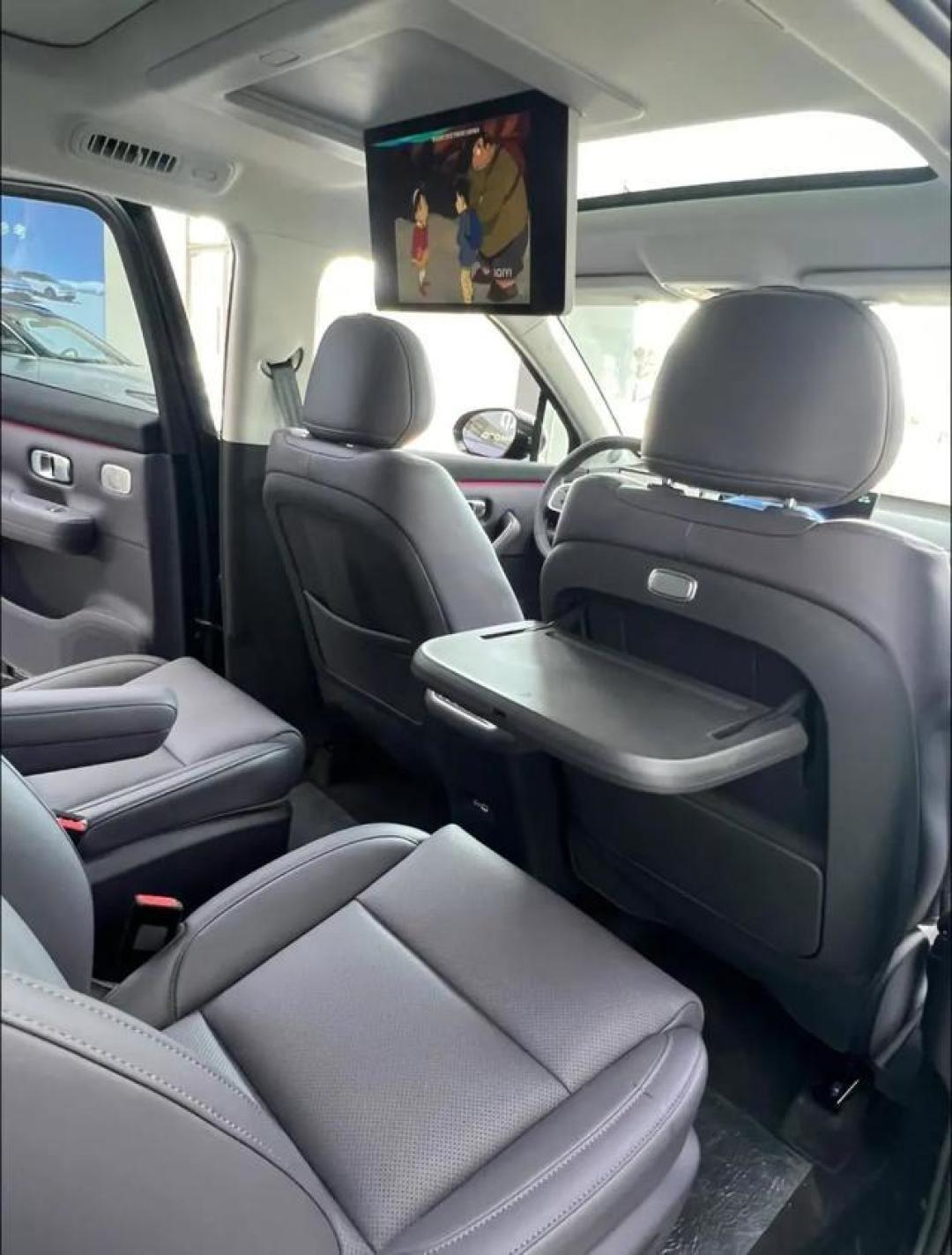 零跑C16对比东风奕派008：六座SUV五大维度实测，家庭用户怎么选？_SUV_什么值得买