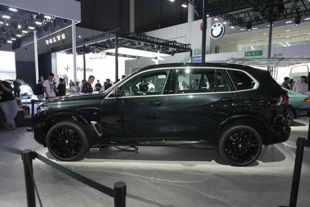 宝马X5 2.0T与3.0T终极对比：动力差1.8秒/油耗差2L如何选？_SUV_什么值得买