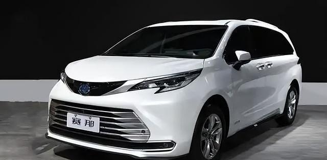 丰田赛那混动MPV杀入17万级：油耗5.9L+魔术空间，家庭首选_MPV_什么值得买