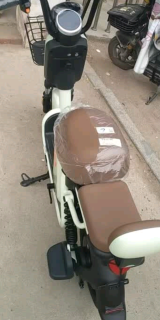 雅迪（yadea）钠电电动自行车Q1-H 94km长续航男女代步通勤大踏板电动车 偏撑可断电电瓶车 春辰绿【报价 价格 评测 怎么样】 -什么值得买