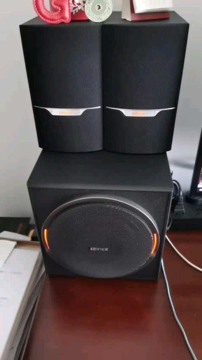漫步者R303BT音箱怎么样 漫步者R303BT：桌面音响新宠_什么值得买