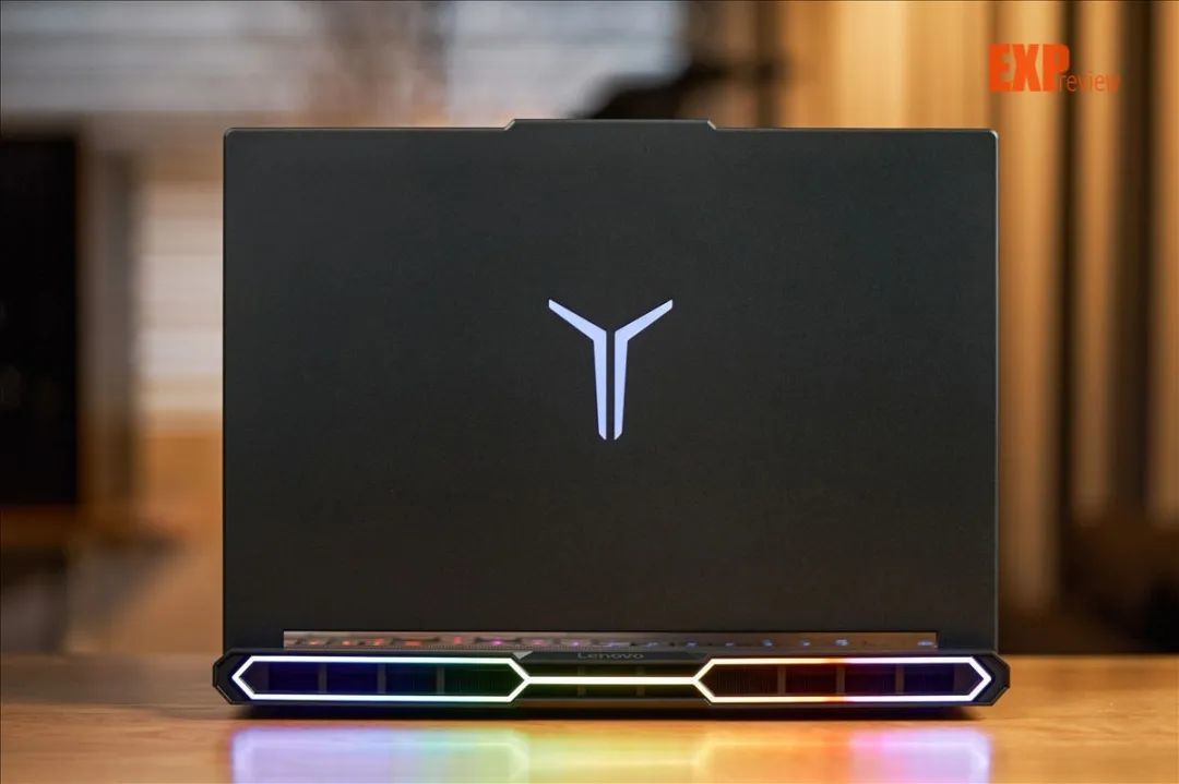 联想拯救者Y9000P 2025至尊版评测：高能输出不烫手，从外到内皆精致_游戏本_什么值得买