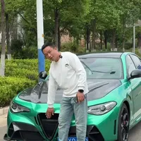 阿尔法·罗密欧怎么样 性能与美学的改装范本 18年阿尔法罗密欧朱丽叶，2.0t280匹马力#性能车日..._什么值得买