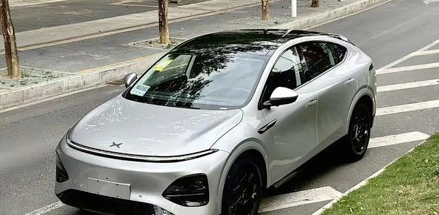 20万级纯电SUV王者：小鹏G6如何用800V快充+全系智驾改写性价比规则_新能源车_什么值得买