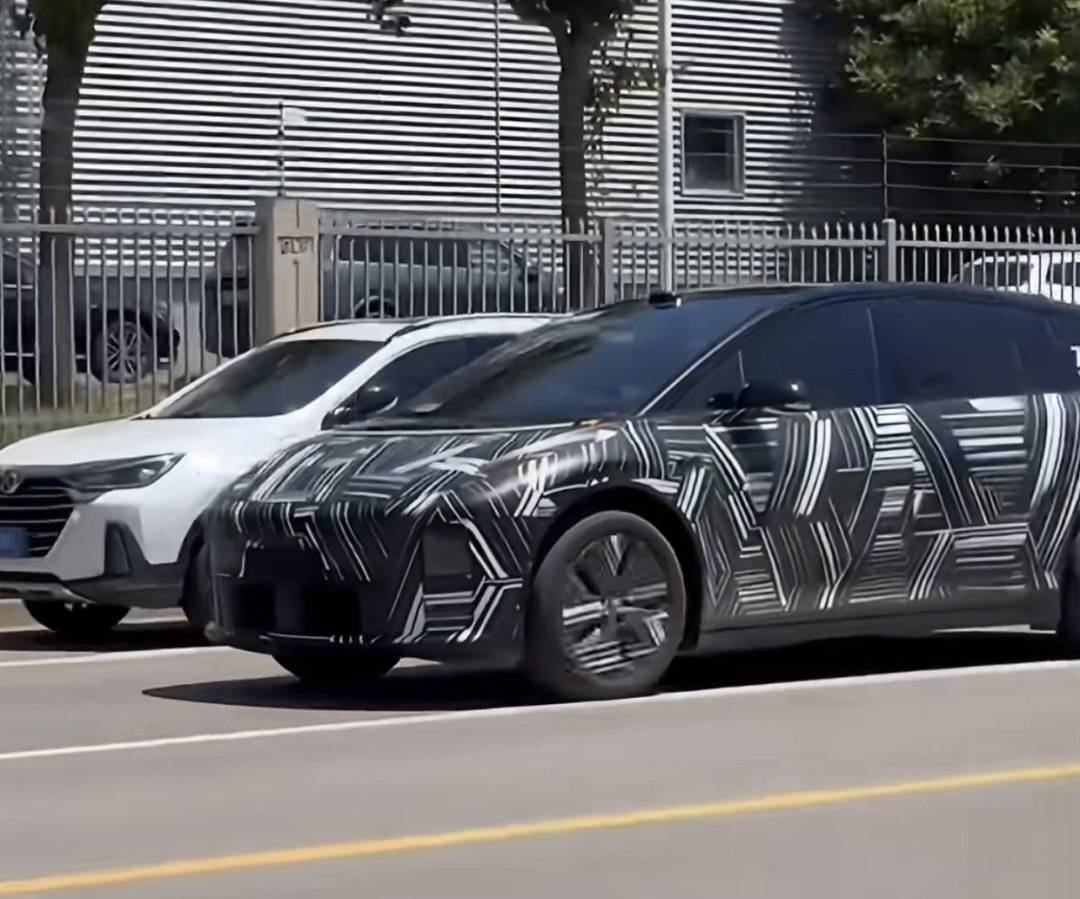 理想i6纯电SUV谍照曝光，预计将于9月正式发布_新能源车_什么值得买