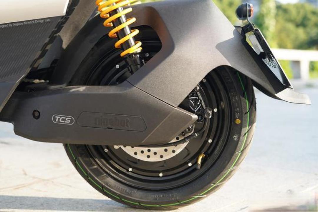 九号机械师MMAX 110 Mk2全面评测：机甲硬核升级背后的性能与续航真相_摩托车整车_什么值得买