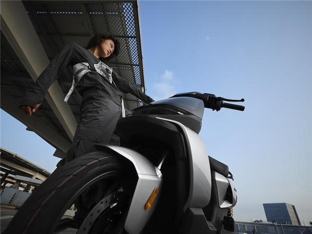 九号机械师MMAX 110 Mk2全面评测：机甲硬核升级背后的性能与续航真相_摩托车整车_什么值得买