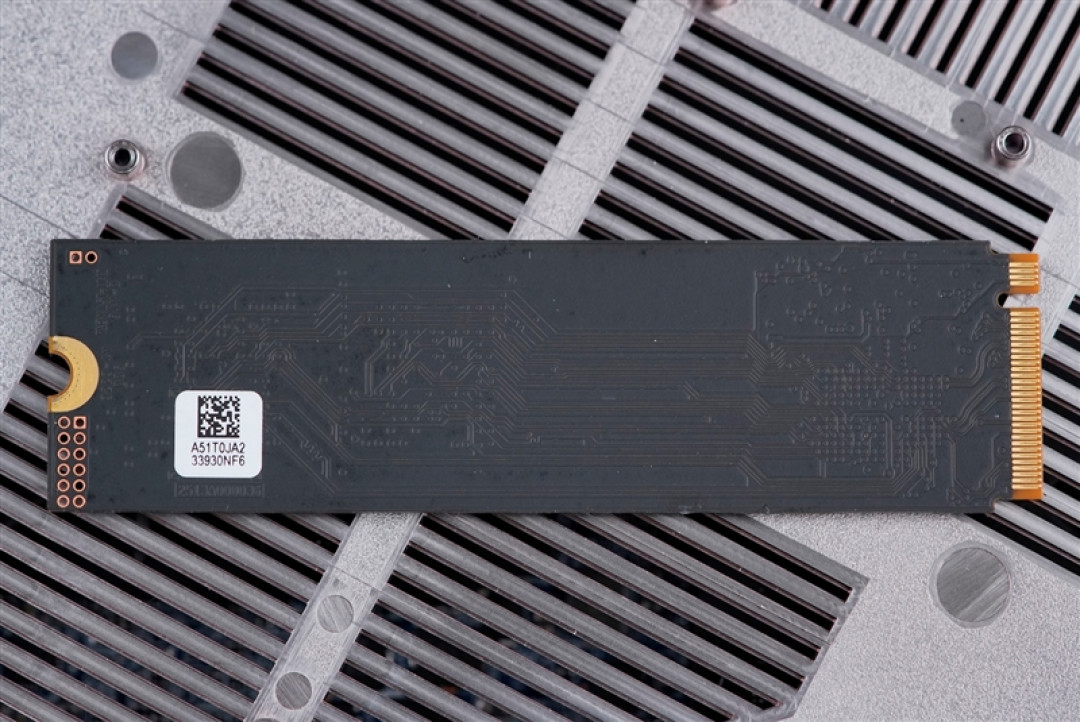 长江存储PC411 1TB SSD特殊体验：素质优秀无惧意外 始终可靠值得信赖_硬盘_什么值得买