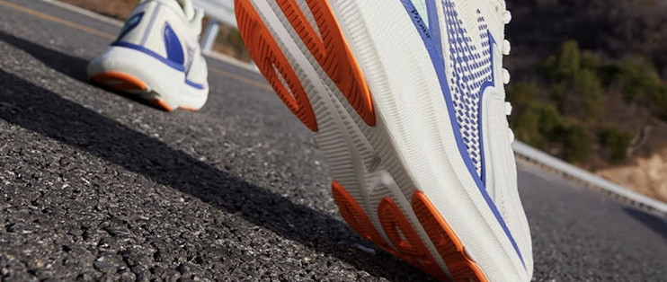 361° Eleos国际线跑鞋，户外竞速训练的绝佳搭档_跑鞋_什么值得买