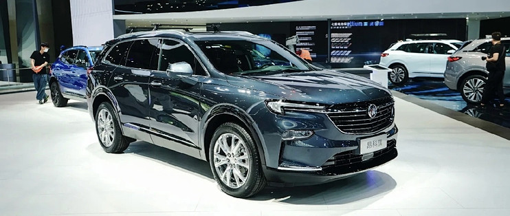 18万买“凯迪拉克XT6”，配2.0T+9AT+7座，连静音都是深海级_中大型SUV_什么值得买