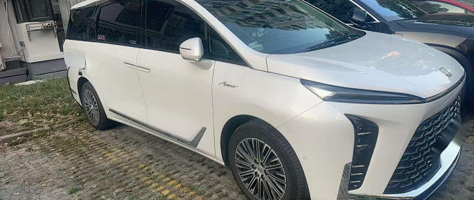 别克GL8陆尊PHEV车主：决定买MPV，第一个买别克GL8_MPV_什么值得买