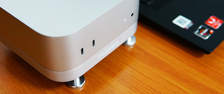 韧能Flexmix S8散热防尘底座评测：让“小方盒”冷静又好看_其他电脑配件_什么值得买