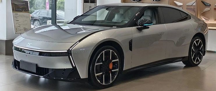 能否干翻小米SU7和model3？小鹏P7五年磨一剑_新能源车_什么值得买