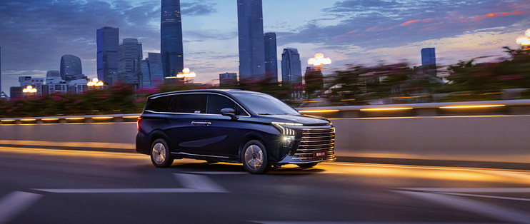吴镇宇力荐，20万内唯一中大型插混MPV，星海V9越享系列正式上市_MPV_什么值得买