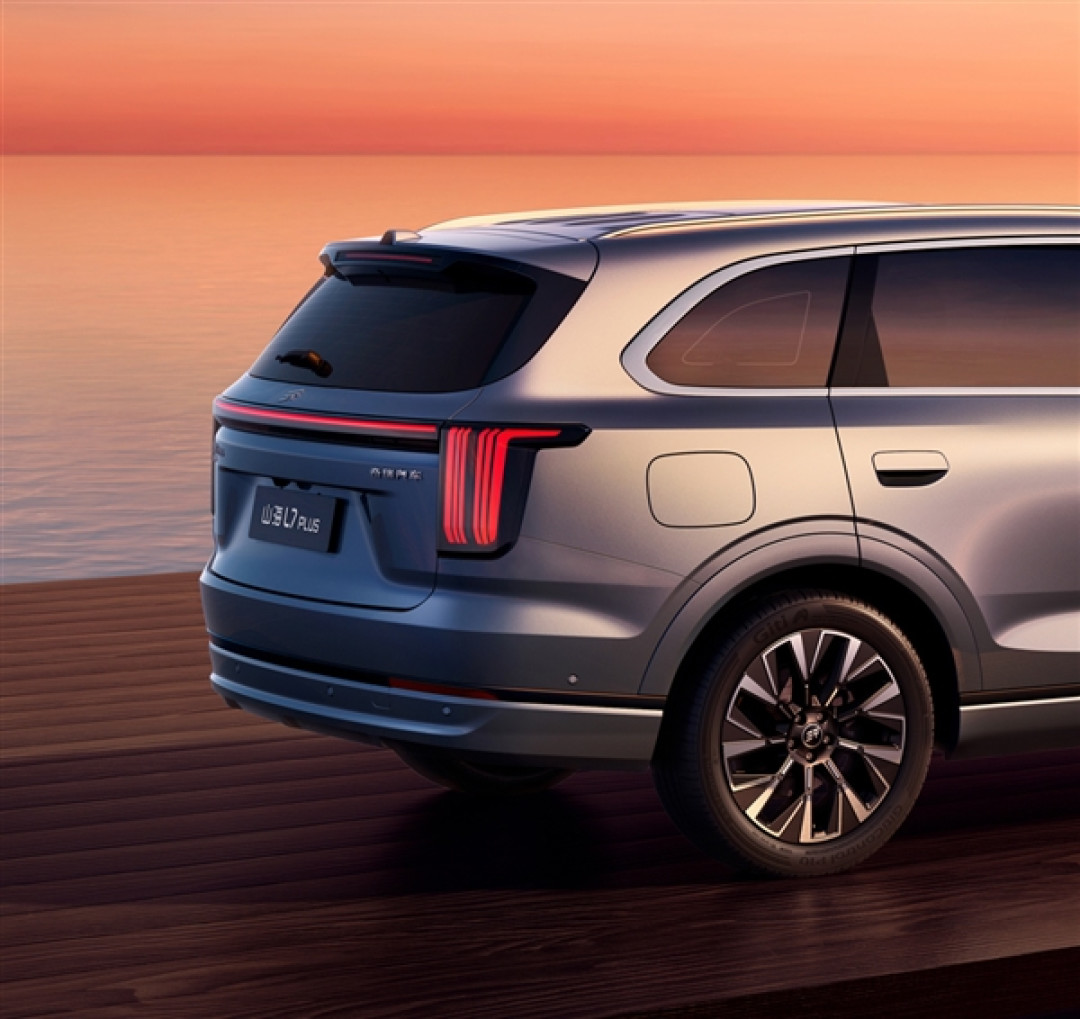 奇瑞悄悄扔大牌！捷途山海L7 PLUS上市：10.99万买中型插混SUV_新能源车_什么值得买