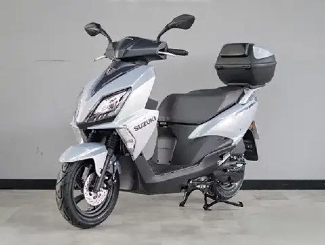 2025款铃木UY125上市：外观升级，配置提升，售价10580元_摩托车整车_什么值得买