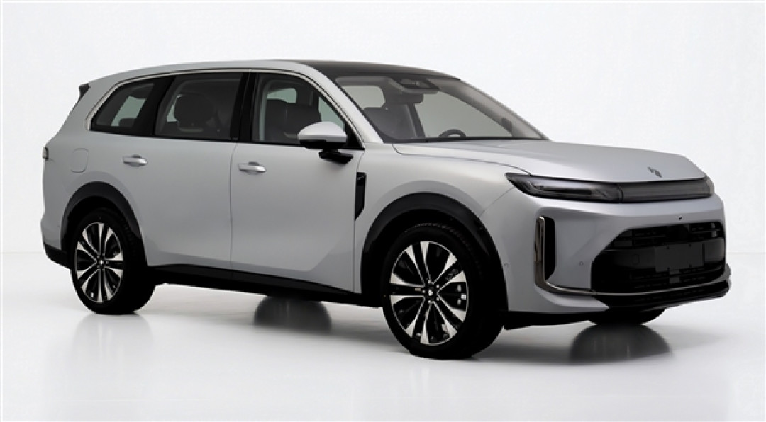 五菱华为合作首车 宝骏享境S9实车曝光：又一全尺寸家用SUV_SUV_什么值得买