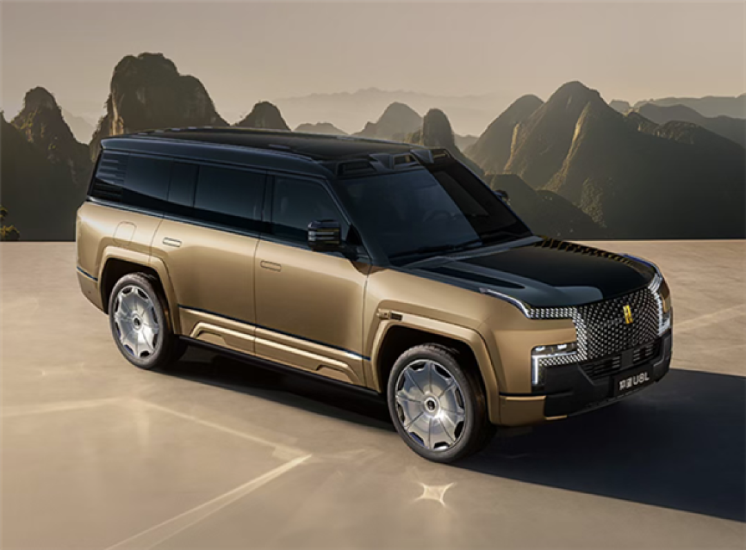 128万起！国产行政级全尺寸豪华SUV仰望U8L鼎世版上市_SUV_什么值得买