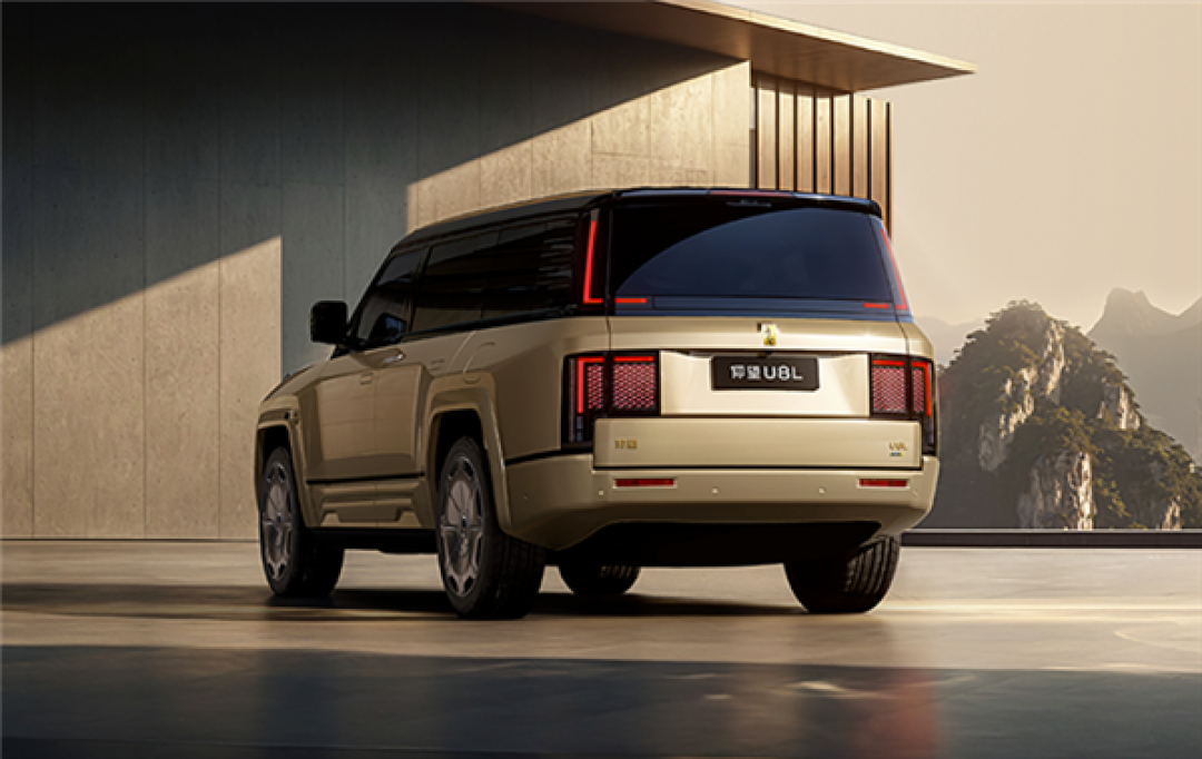 128万起！国产行政级全尺寸豪华SUV仰望U8L鼎世版上市_SUV_什么值得买