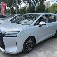 五菱星光730到店实拍：个性上档次，4.91米的家庭MPV是真不一样？_什么值得买