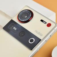努比亚Z80 Ultra真机体验：真无孔全面屏升级+大底超广角 10月发布_什么值得买