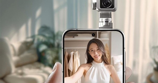 荣耀机器人手机ROBOT PHONE首次亮相：下一代终端新物种_智能机器人_什么值得买
