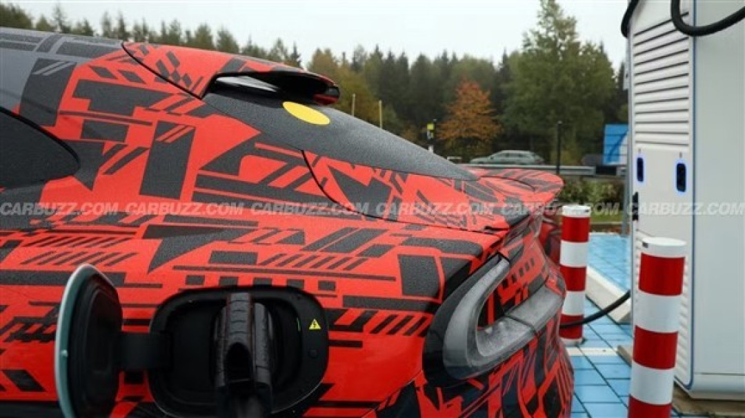 小米YU7 GT纽北测试谍照曝光，性能对标SU7 Ultra_新能源车_什么值得买