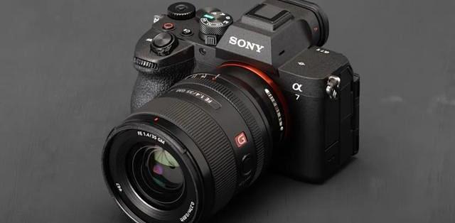 索尼A7M5评测：补齐最后短板，全能水桶机皇的跨越式进化_相机_什么值得买