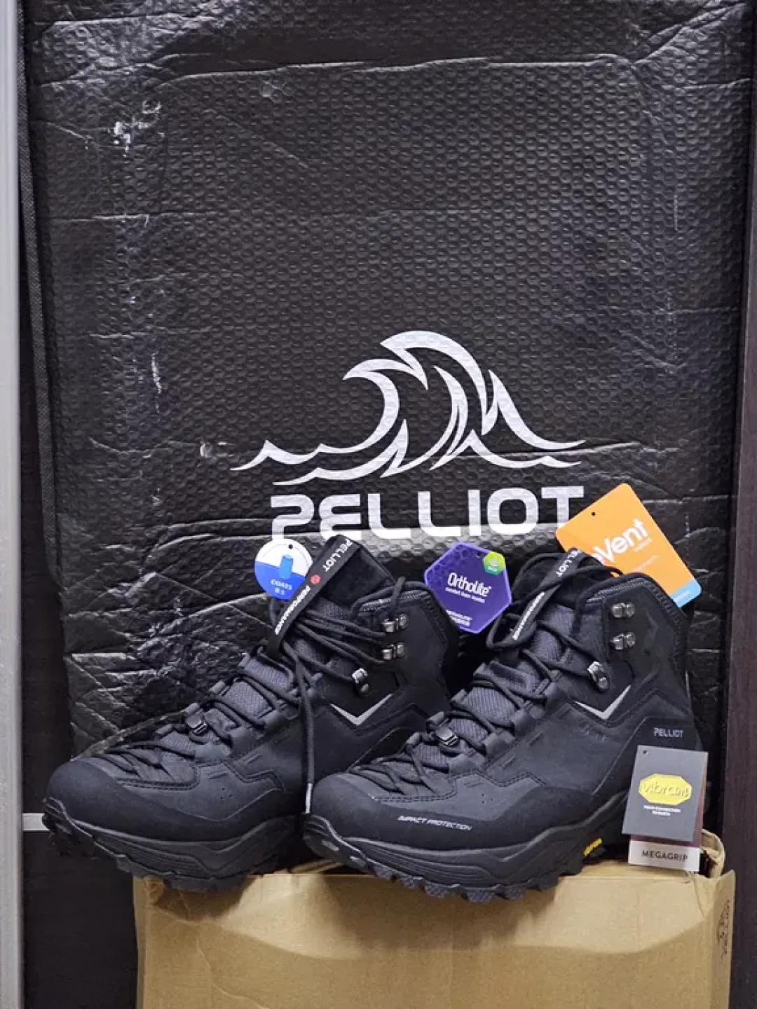 新手第一双徒步鞋，Pelliot Mt玄武怎么样_徒步鞋_什么值得买