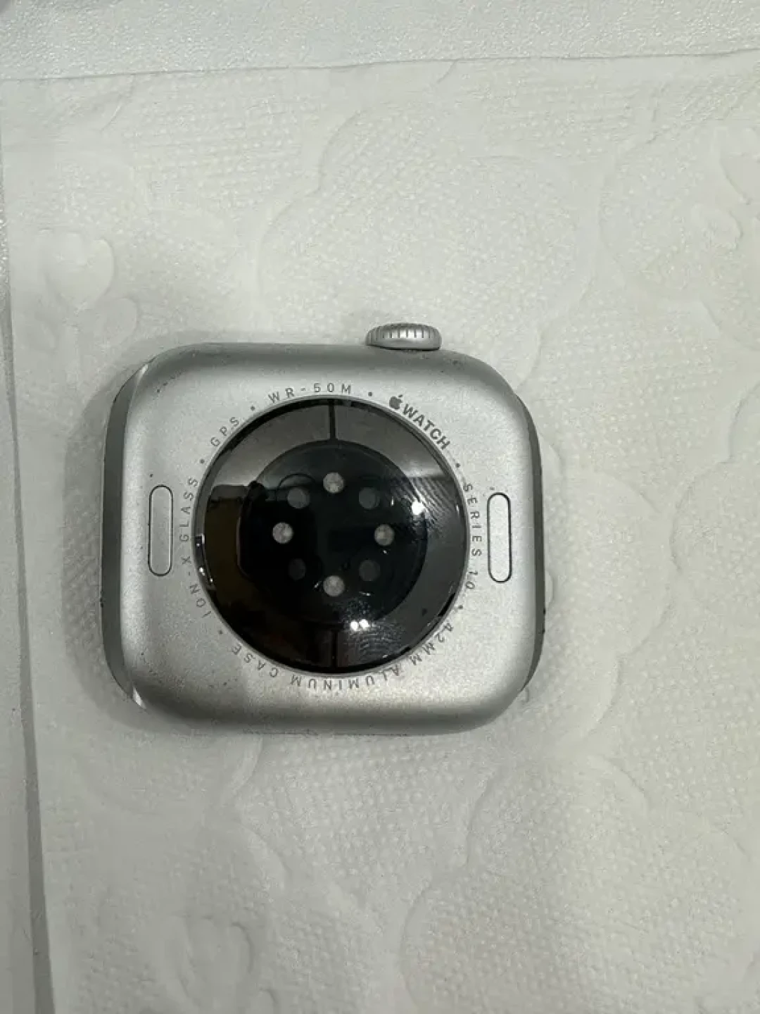 Apple Watch S10银色掉漆？官方换新全程记录_智能手表_什么值得买